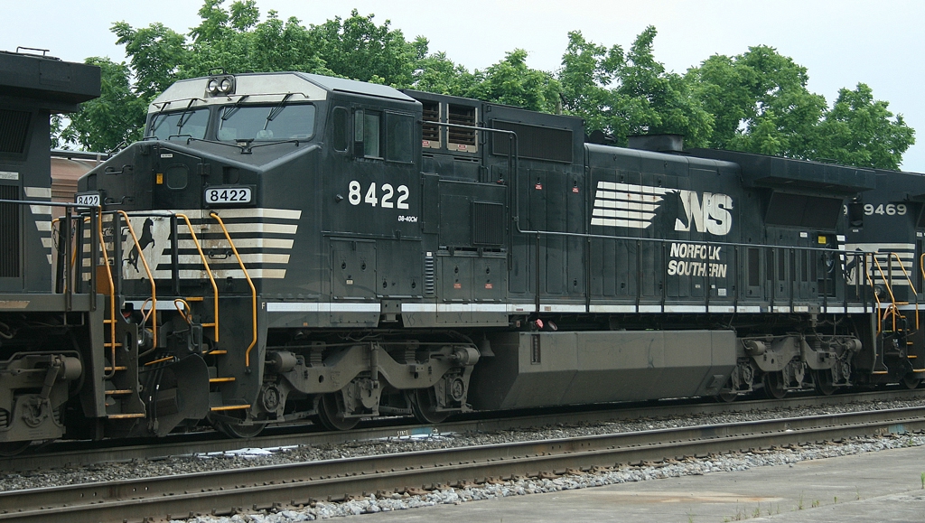 NS 8422